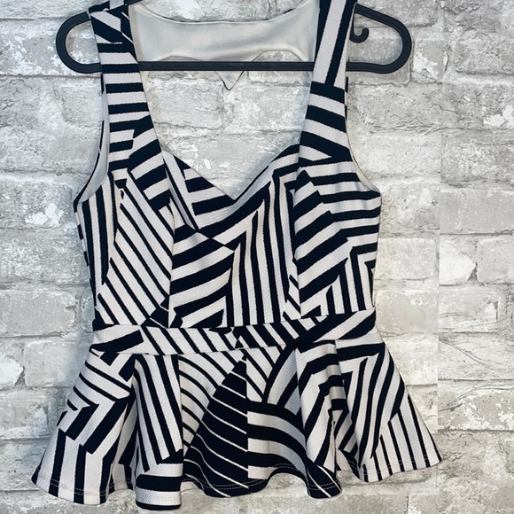 Flamingo Urban | Tops | Heart Shape Blouse Black And White Small Top ...